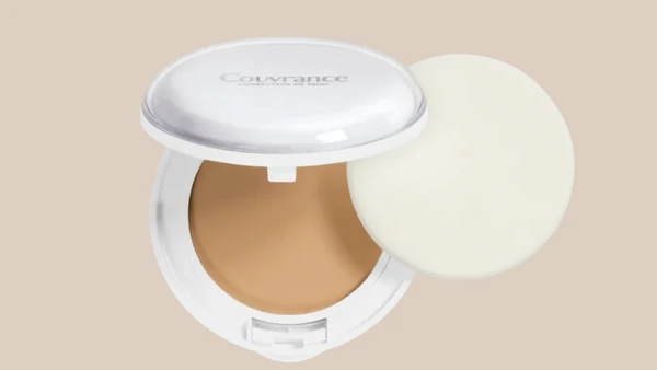 Avene Couvrance Creme de Teint Fini Mat 2.5 Beige Compact Make Up SPF30 ...