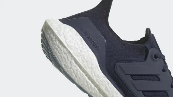 Adidas Ultraboost 22 Ανδρικά Αθλητικά Παπούτσια για Τρέξιμο Μαύρα ...