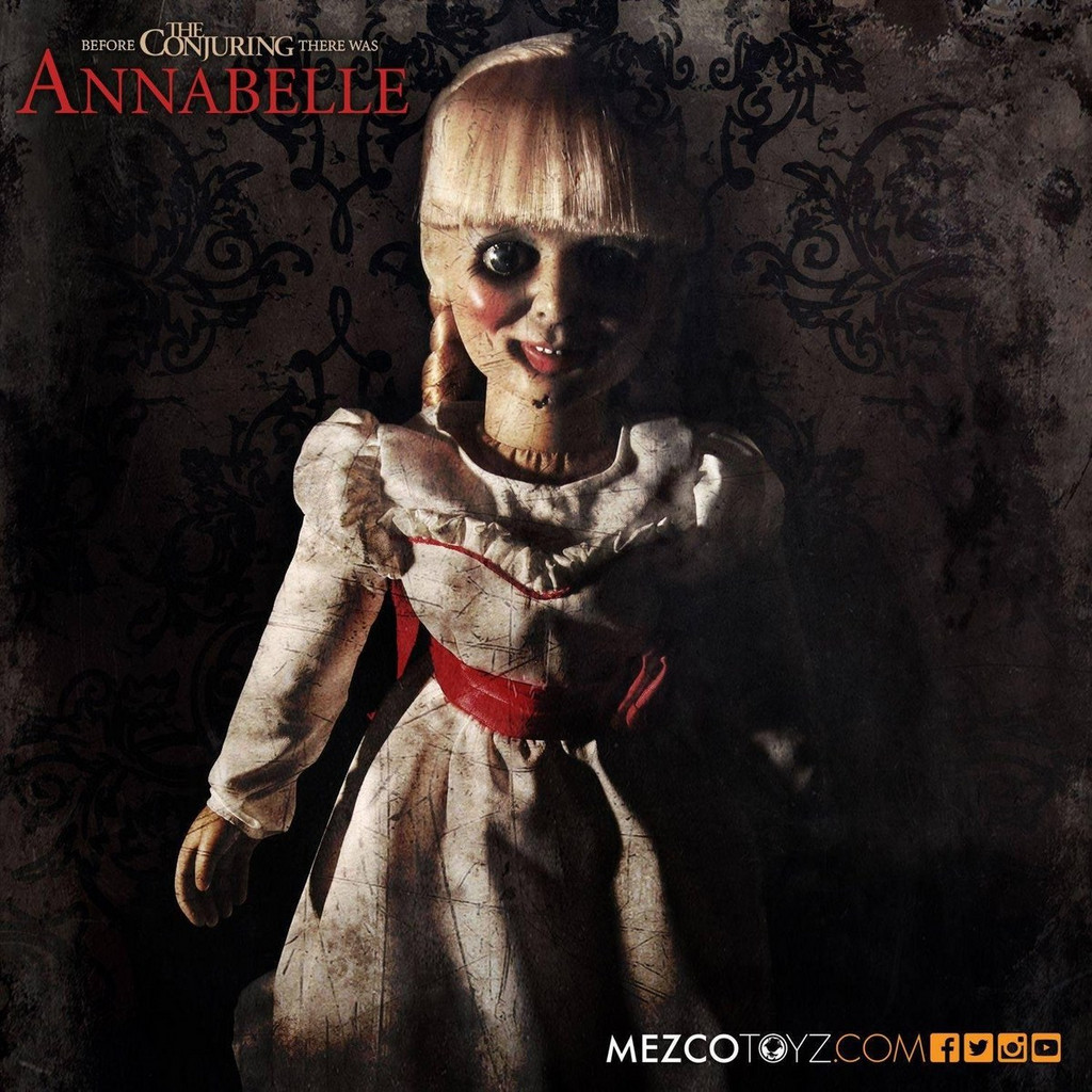 Mezco Toys The Conjuring Scaled Prop Replica Annabelle Doll 46cm ...